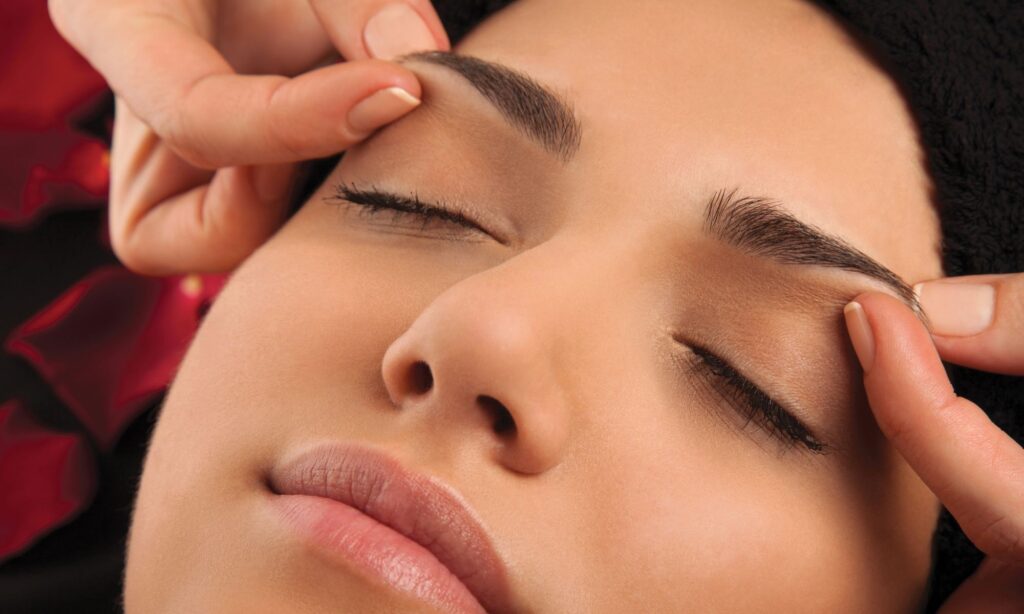 Procedura cat eyes: operația vs. tratamentele nechirugicale ️ Clinica ...
